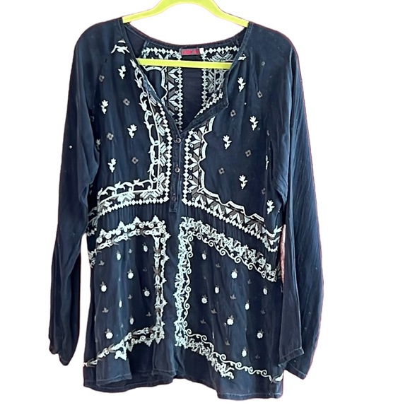 Johnny Was | Tops | Johnny Was Navy Top Med | Poshmark